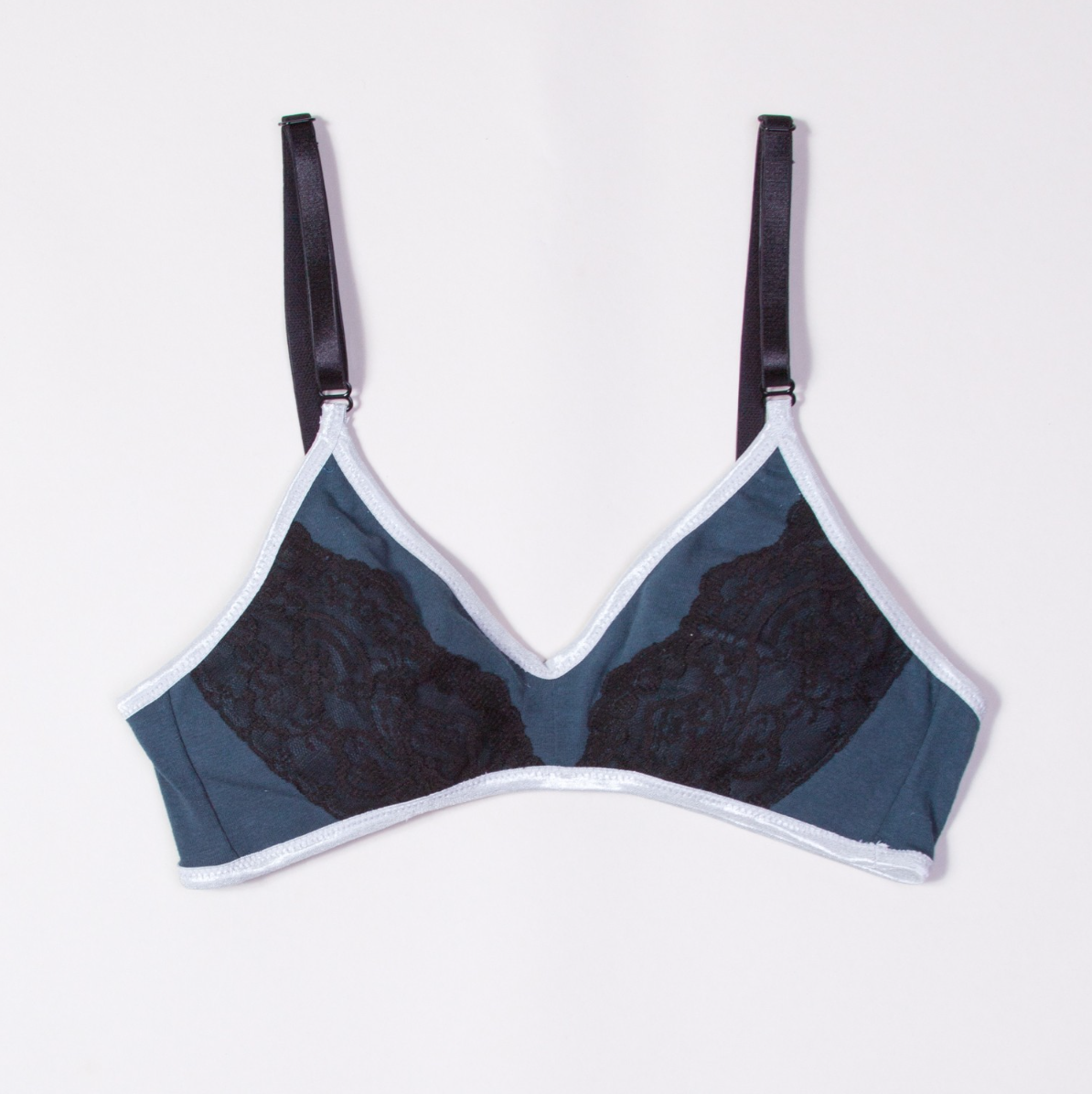 Best Bras to Pair With Any Holiday Dresses - FabFitFun