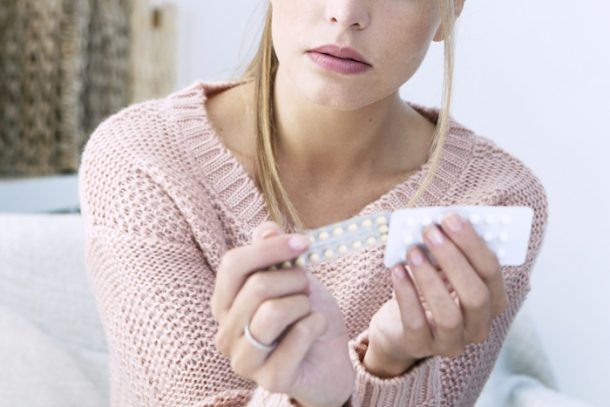 How to Know If It’s Time to Switch Birth Control, According to Doctors ...