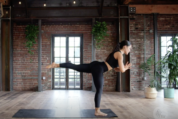 The Best At-Home Yoga Flows to Keep Your Zen - FabFitFun